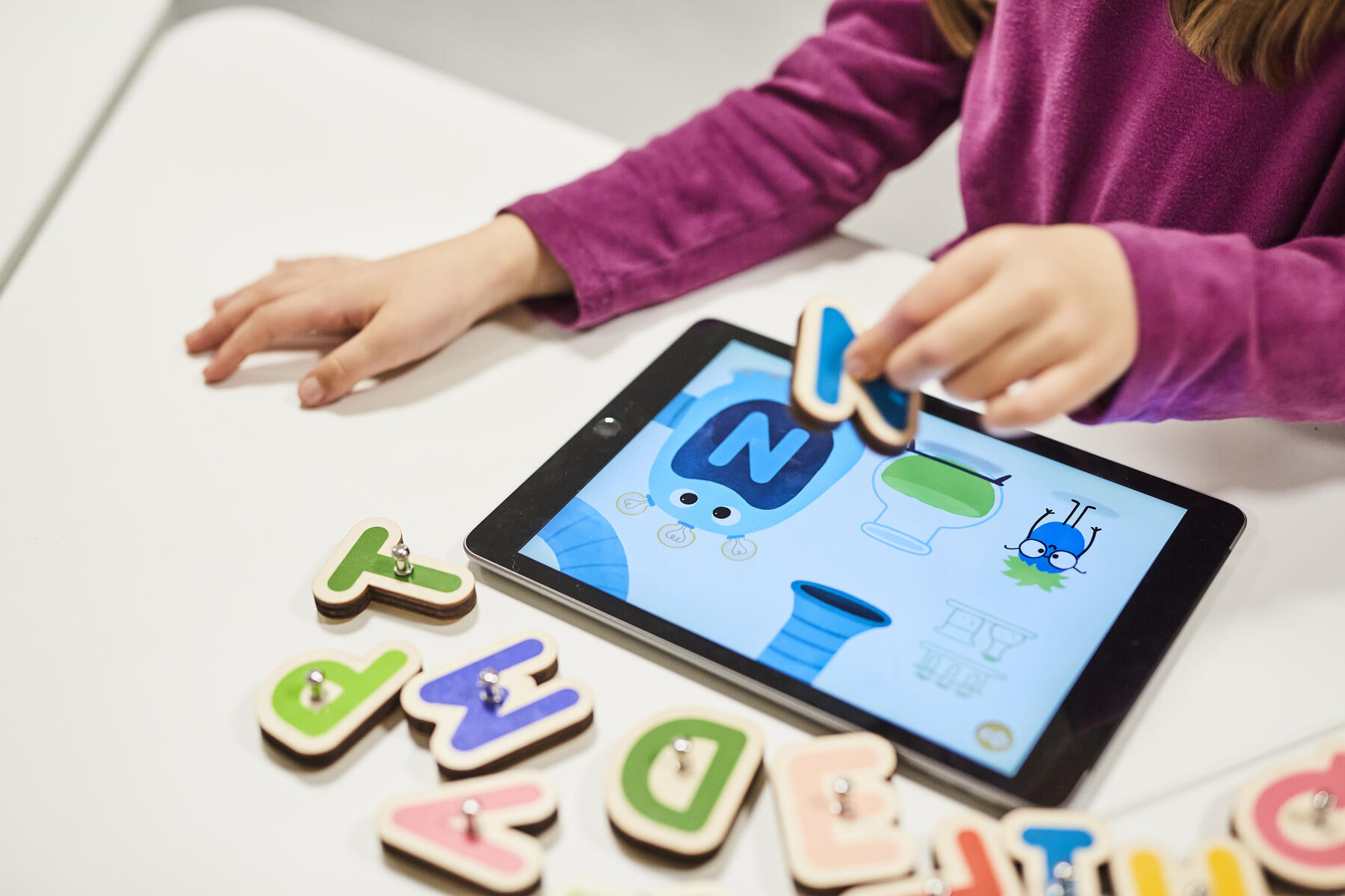 Marbotic smarte bokstaver. - Lekolar Norge