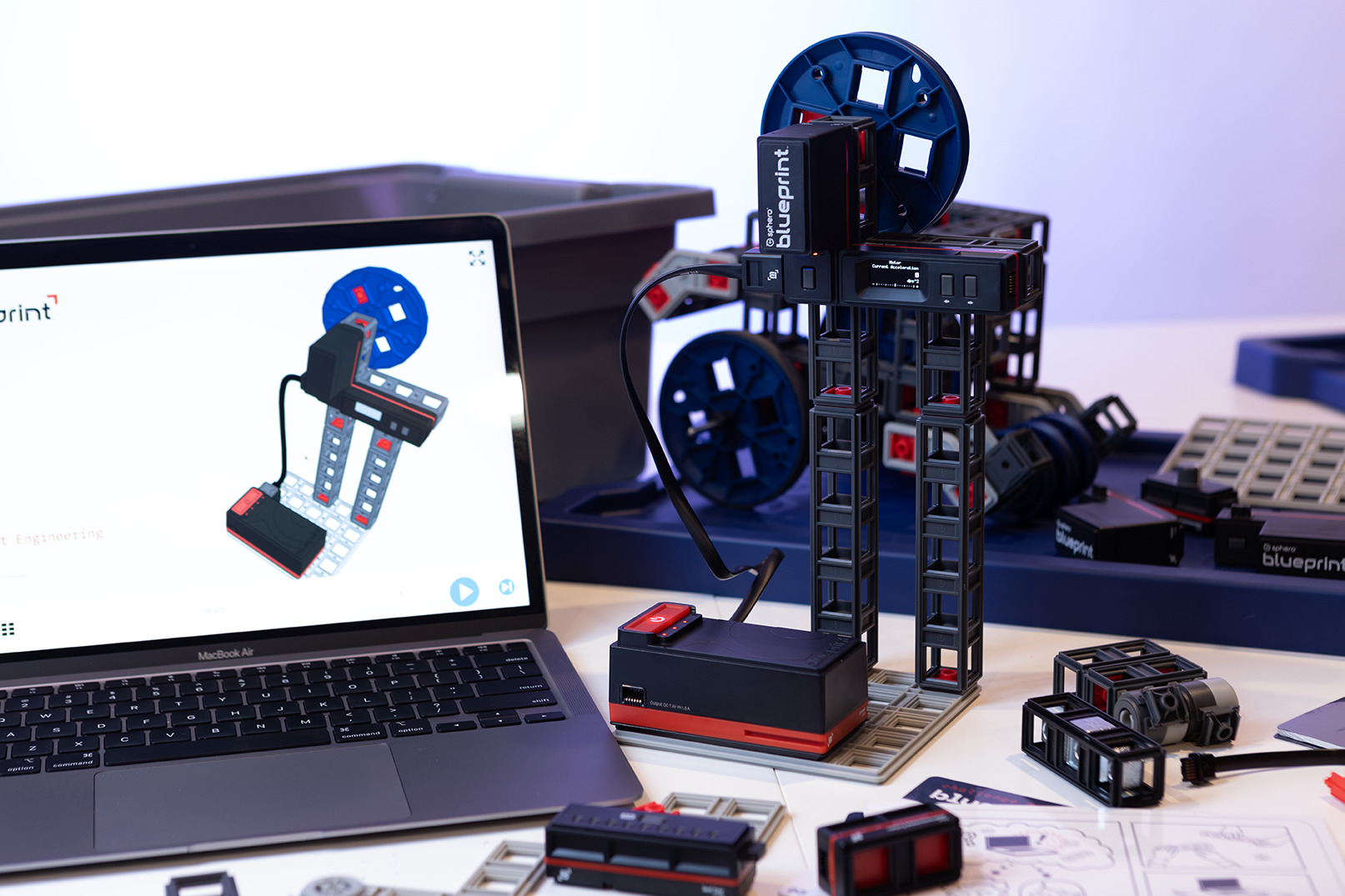 Sphero Blueprint Engineering Kit. - Lekolar Norge